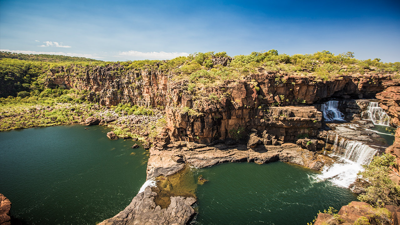Journey with the people and animals of Australia in 'The Outback ...