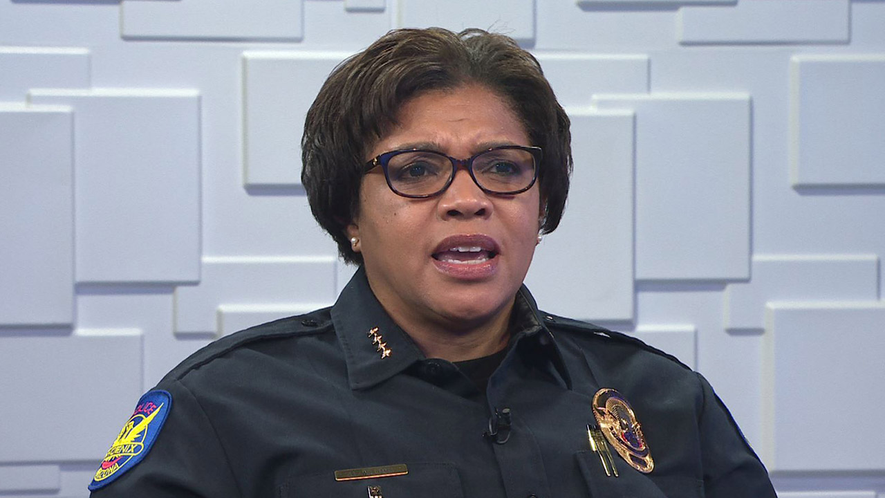 Phoenix police chief resigns from her position - Arizona PBS