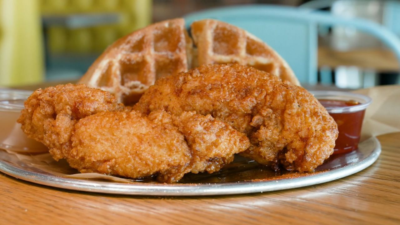 Jewel’s Bakery and Café: A gluten-free café! - Arizona PBS