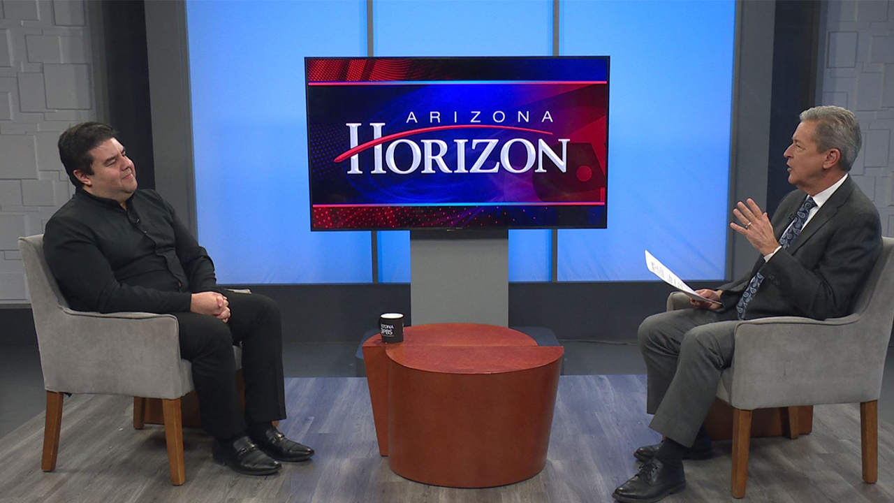 Conductor Tito Muñoz completes his final year with The Phoenix Symphony ...